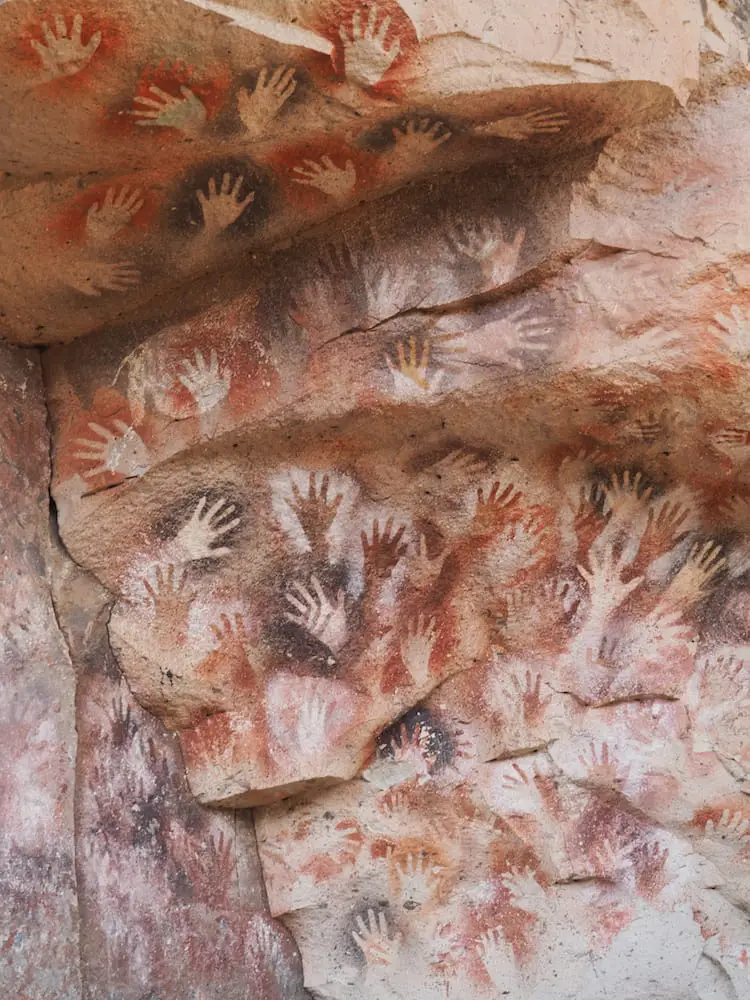 The Prehistoric Rock Art Of Cueva De Las Manos